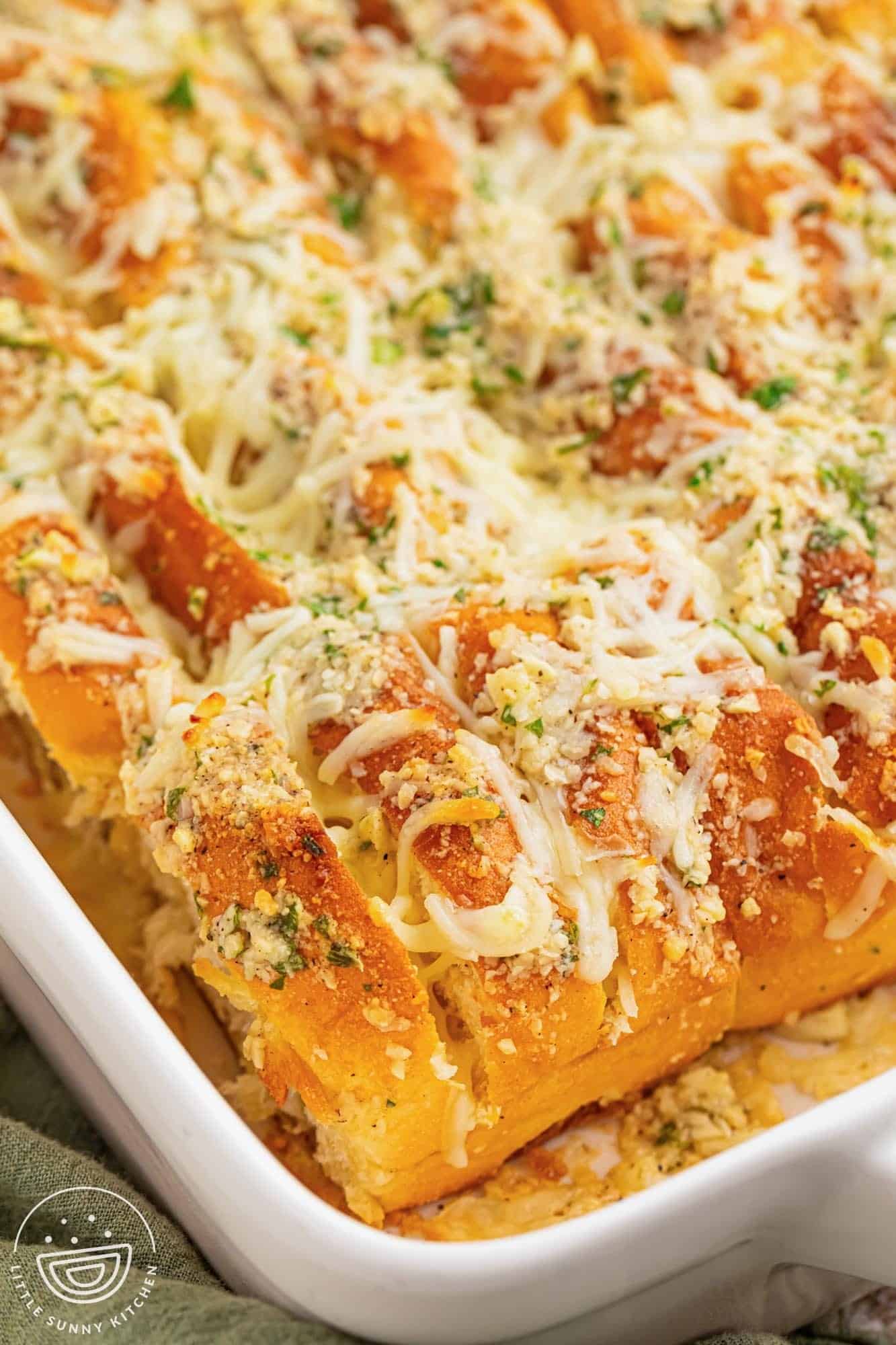 Hawaiian Roll Garlic Bread - Folder Food